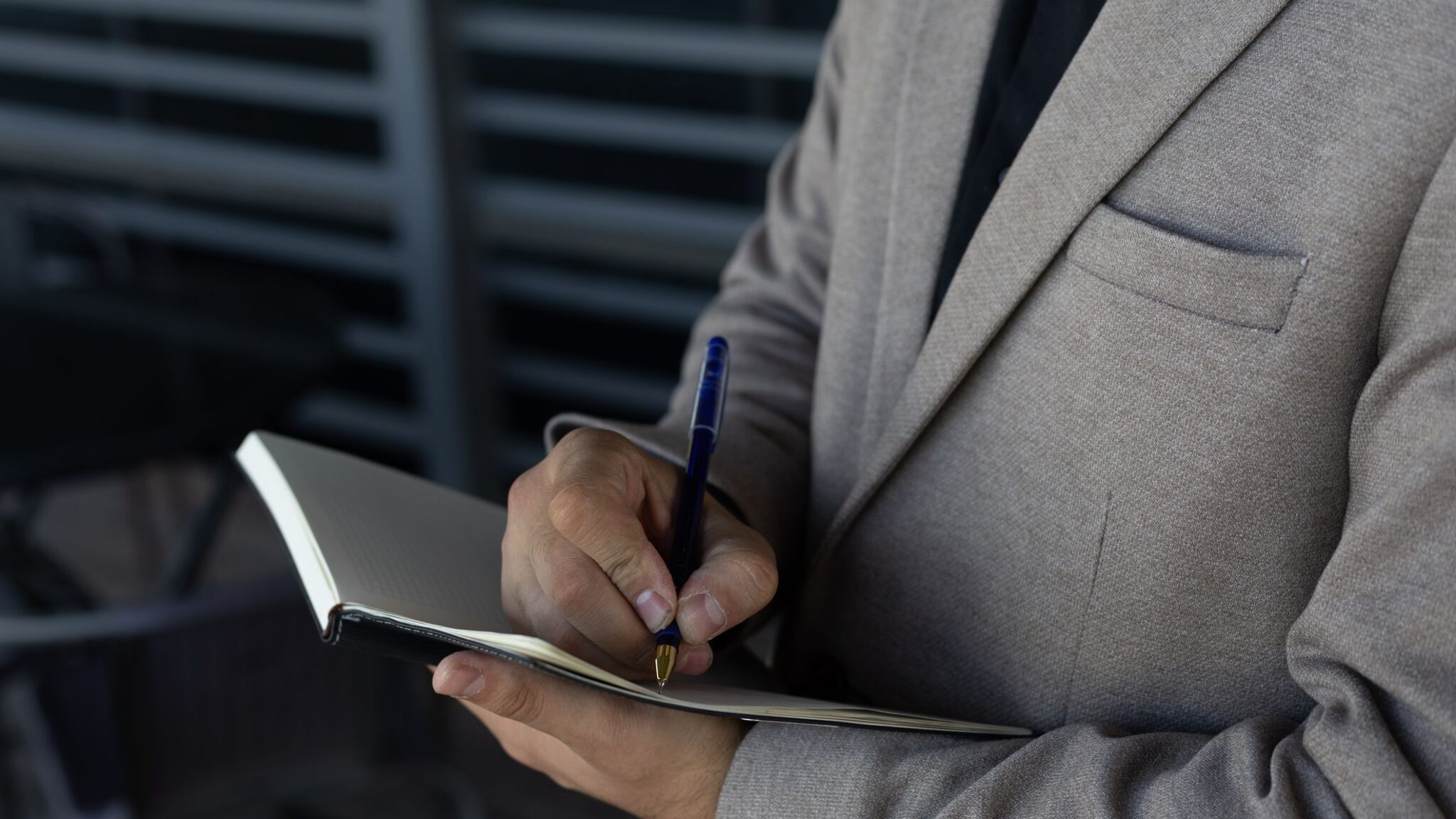 Social Work Case Notes: How To Write Them Clearly and Effectively ...